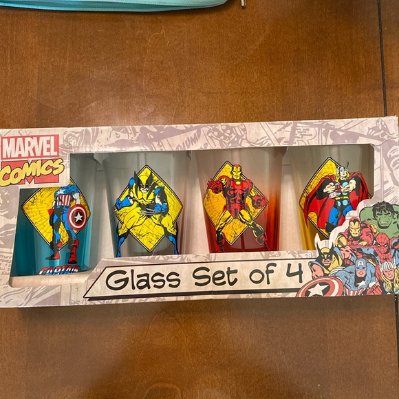 Kitchen | Marvel Comics Set Of 4 Pint Glasses | Poshmark